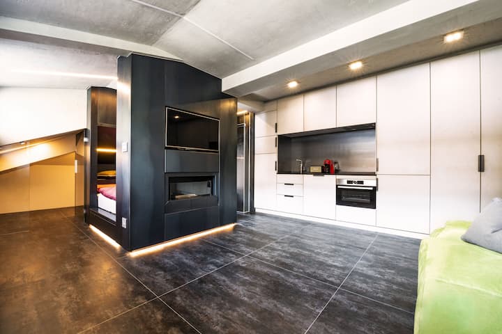 Loft On 1236 129a - Urtijëi
