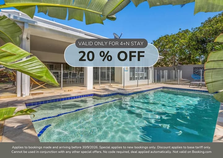 Ocean Blue - 5 Bedroom Pet-friendly Beachside Home - Kingscliff