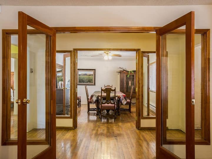 Albuquerque Home With Great Deals! - Albuquerque, NM