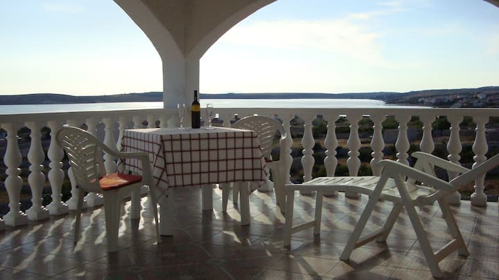 As-6392-a Garçonnière Avec La Terrasse Et La Vue - Novalja