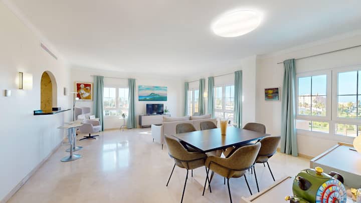 Fade By On Travel - Oliva