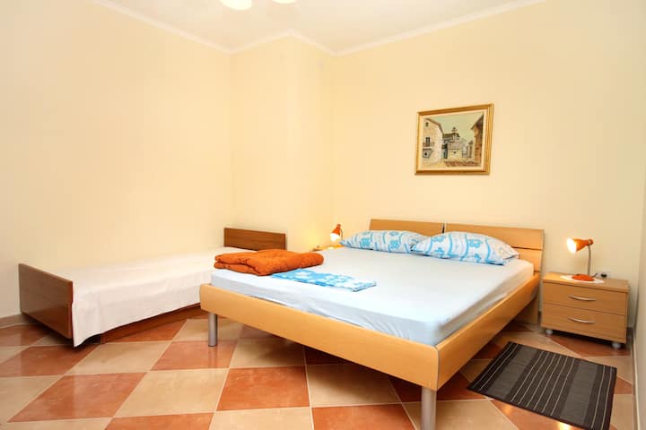 A-6732-c Appartement D'une Chambre Avec Le Balcon - Igrane