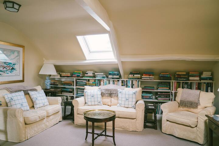 The Garett: Three Bed Family Suite - Crewkerne