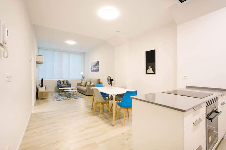 K Gloria Suites 5 1b One Bedroom Street Facing - San Sebastián