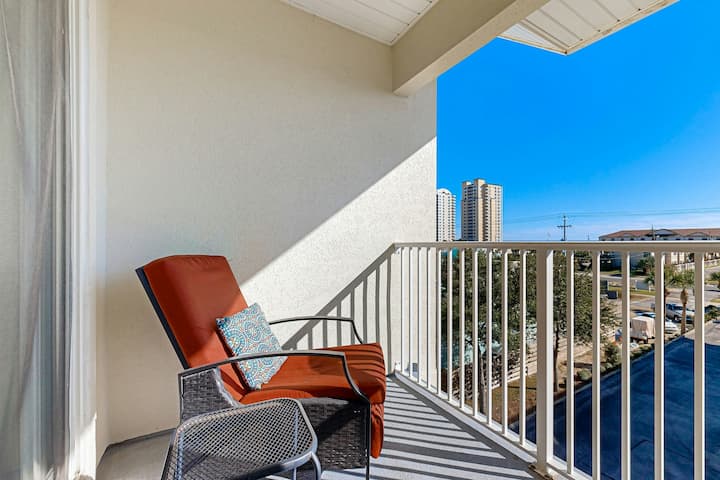 Spacious 1br Oceanview 3rd-floor | Balcony - Pensacola Beach, FL