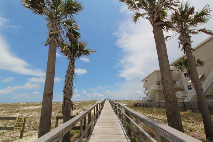 Boardwalk F3-chic Bayside 2br, Easy Beach Access, - Gulf Breeze, FL