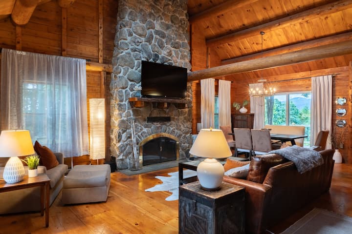 Look To The Mountains: Gunstock Acres Log Cabin - Lake Winnipesaukee, NH