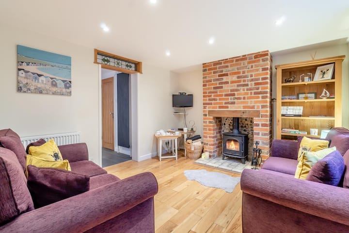 3 Bed In Middleton (Oc-fdp) - Saxmundham