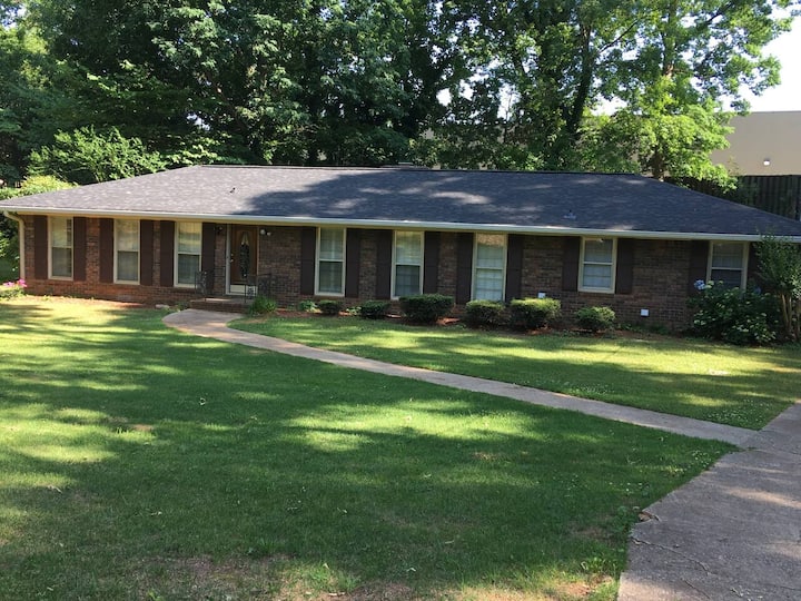 Lehigh Place-walk To Everything -Near Atlanta, Ga - Douglasville, GA