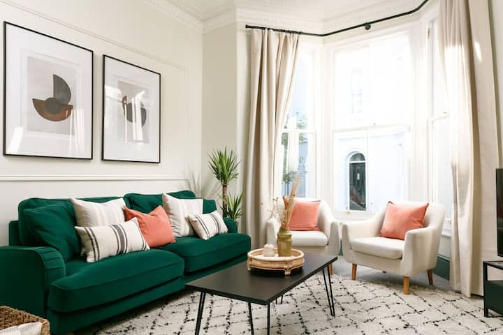 Luxury For 2024, Central Plymouth Home For 10 - Plymouth