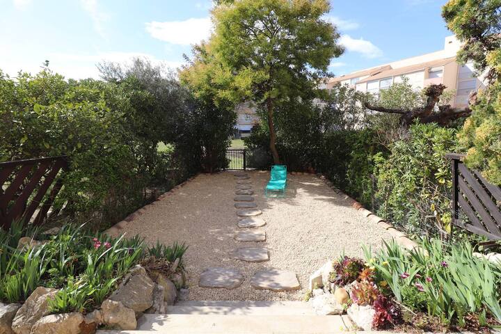 2 Pièces Rez-de-jardin Terrasse Proche Plages - Aigues-Mortes