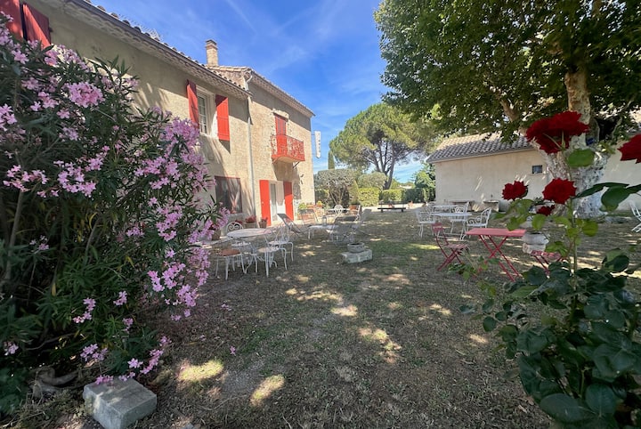 La Maison De Constance - Charmante Maison - Saint-Laurent-d'Aigouze