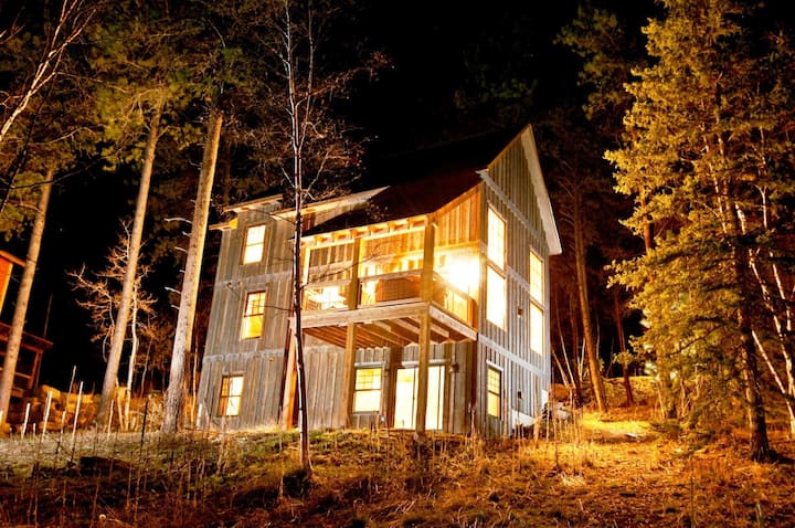 Cash`s Sluice Cabin - Deadwood, SD