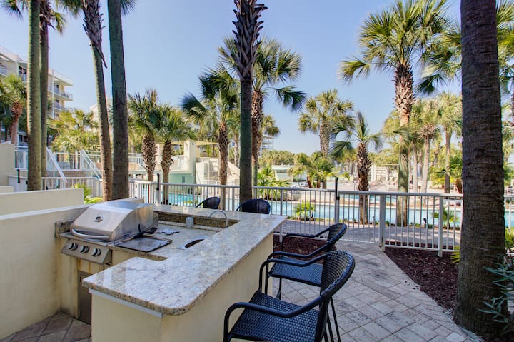 Dw Sandpiper L06 ~ Lanai Unit ~ Tiki Bar & Grill - Florida