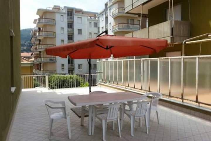 Centro 1 (It009006c2682yhvum) Trilocale Terrazzone - Andora