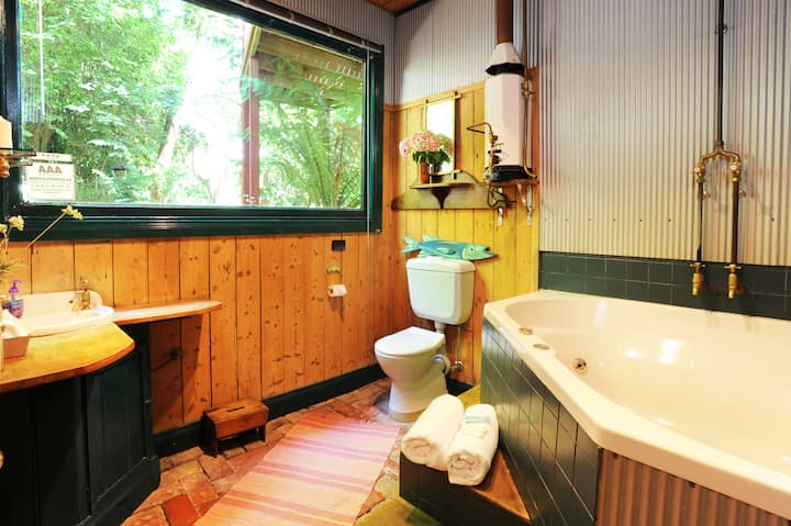 Mills Spa Cottage - Dandenong Ranges
