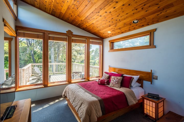 Zen Beach Retreat-relaxing Sauna & Nearby Beach! - Yachats, OR