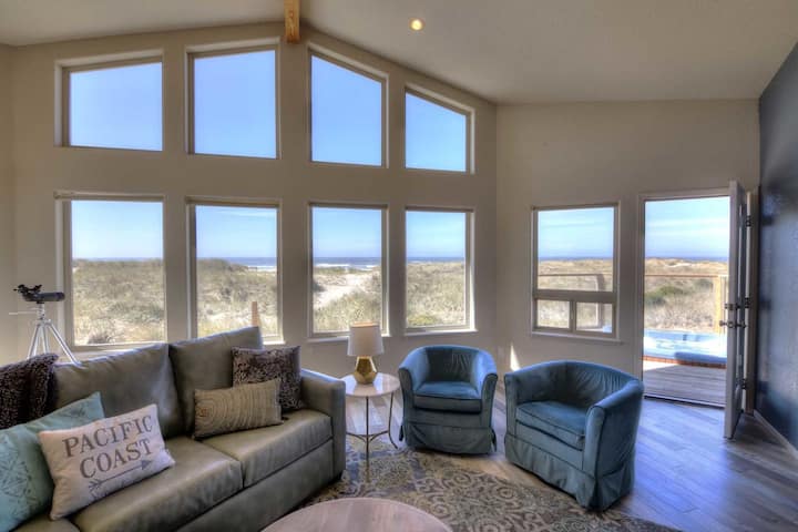 Oceanfront! Hot Tub! Dog Friendly! Game Room! - Waldport, OR