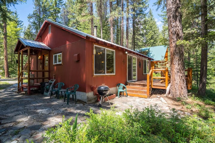 River Rendezvous Sleeps 4 On The Chiwawa River - Plain, WA