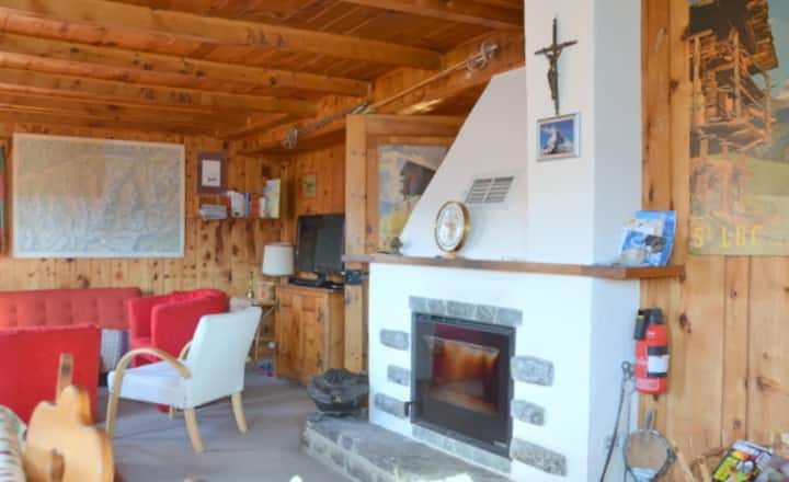 Broucheterre - Grand Chalet Avec Beau Balcon Et - Szwajcaria