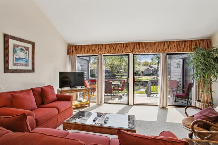 Lake Forest 3304 - Sea Pines One Level Condo - Bluffton, SC