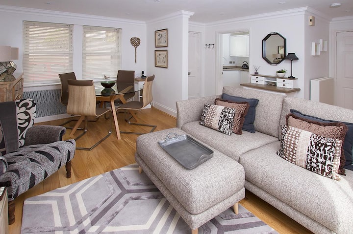 2 Bed In Bath (Oc-bhr50) -