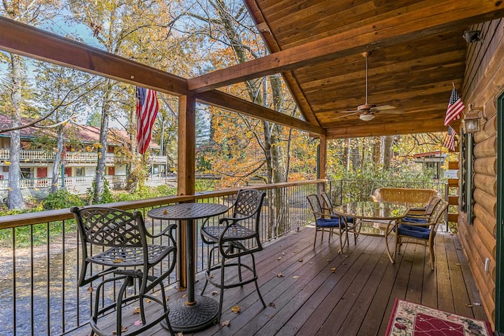 Lazy River Days - Riverfront Cabin Downtown Helen - Helen, GA