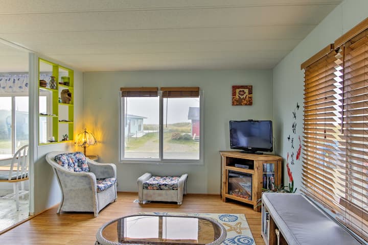 Walk To Beach! ‘The Little Orca’s’ Moclips Cottage - Santiago, WA