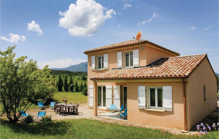 4 Bedroom Gorgeous Home In Saint Roman - Die