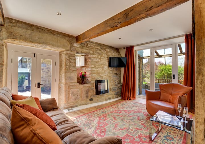 Tlasses Cottage - Haworth