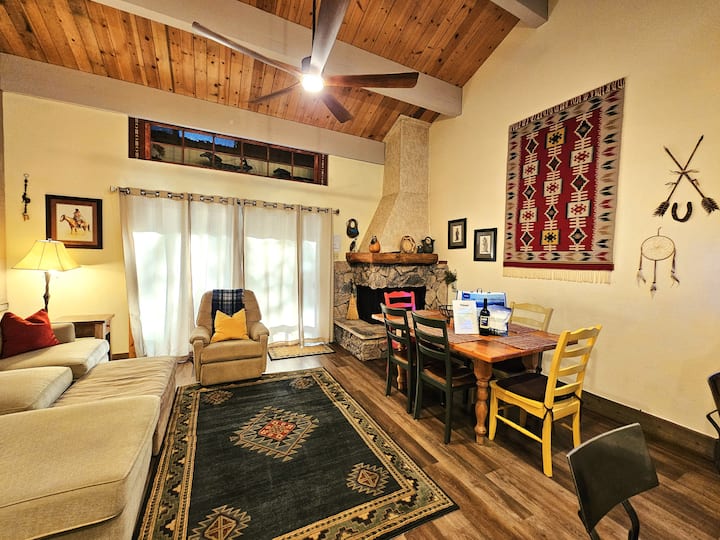 Cheyenne's Place | 7 Min To Northstar |Kwc0854 - North Lake Tahoe, CA