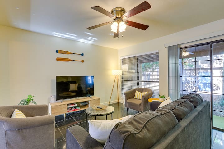 3 Mi To Uf: Townhome W/ Patio In Gainesville! - Gainesville, FL
