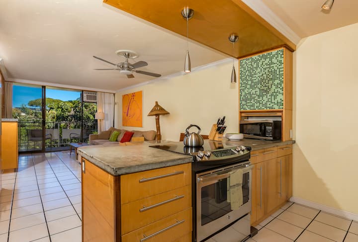 2br Across Charley Young Beach - Kihei, HI