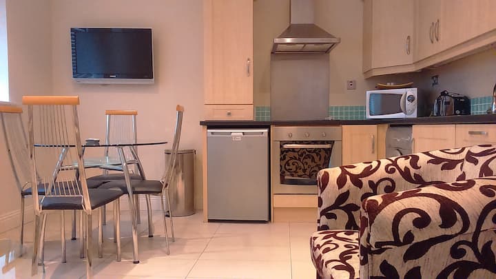 St.bridgets Apartment For 3 Guests - Galway