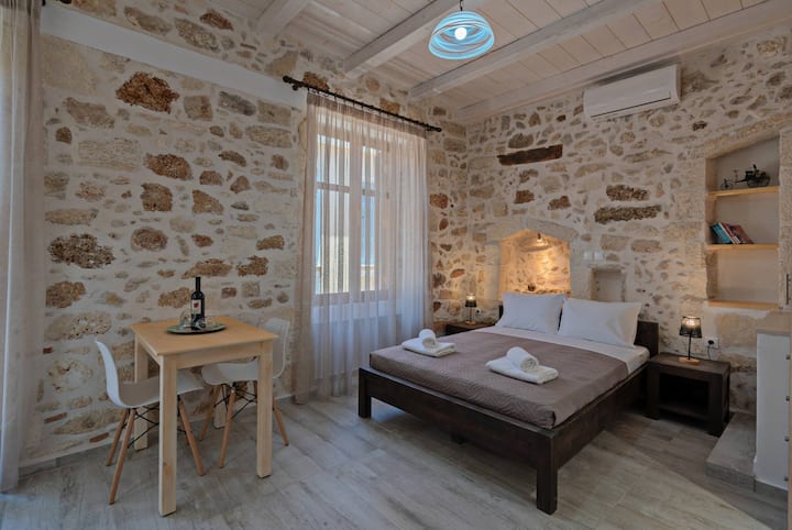 Melina Apartment In The Heart Of Rethymno Old Town - Greece