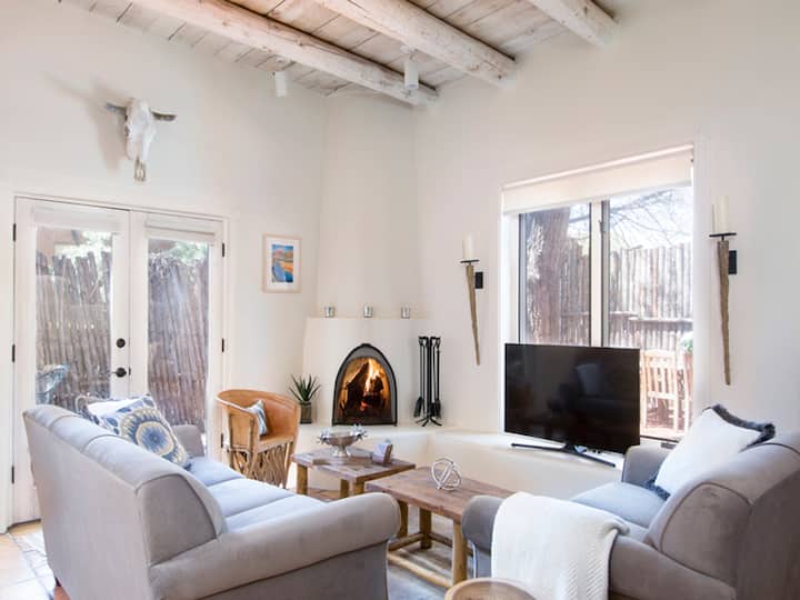 Suite 16 - Santa Fe, NM