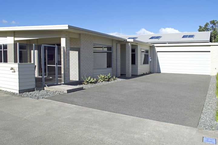 Relaxing Townhouse In New Plymouth - Taranaki