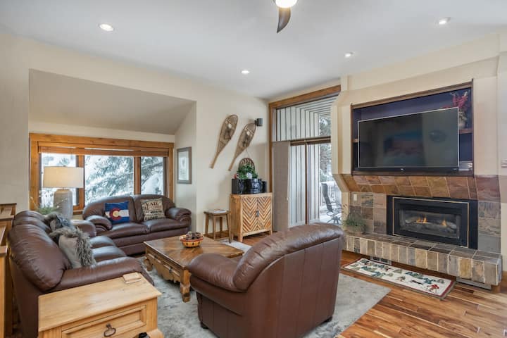 Ground Level Unit - Heated Pool & Hot Tub - Walk To Slopes - Steamboat Springs