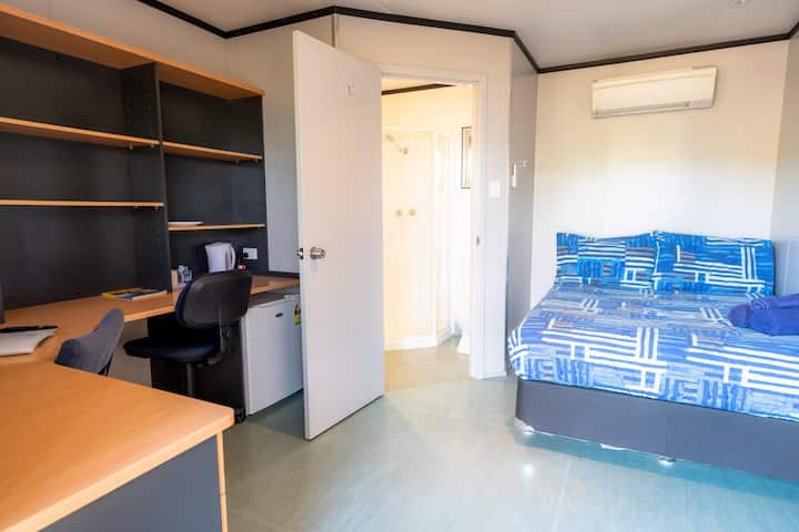 Double Bed And Bunk Bed - Carnarvon