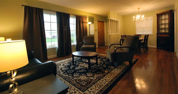 Picadome Pool Getaway - Lexington, KY