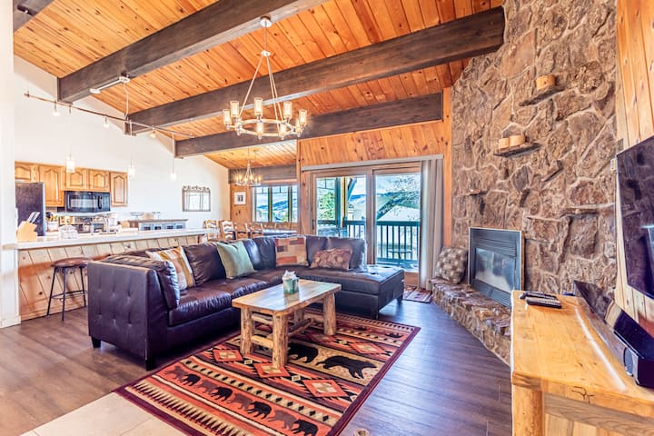 Spacious 3-brm + Loft Condo At The Phoenix! - Steamboat Springs, CO