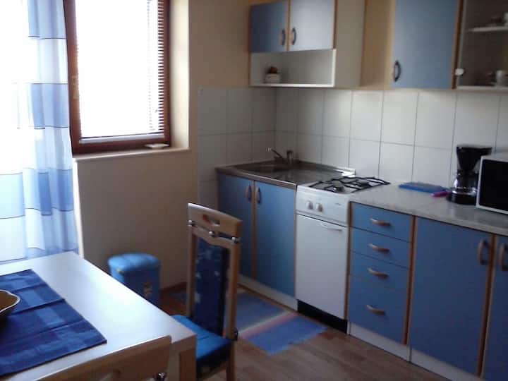 A-12609-b Appartement D'une Chambre Avec La - Cres