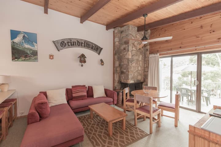 Grindelwald - 1/39 Townsend Street - Jindabyne