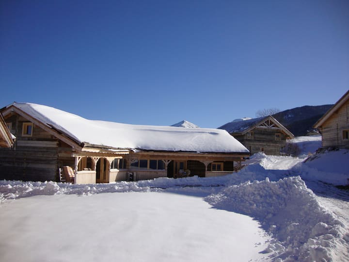 Chalet Cambre D'aze, 10 P. Adapté Pour 1 à 5 Pmr - Err