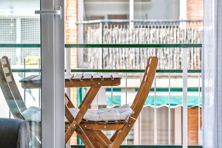 Confortable, Fonctionnel Et Lumineux Avec Balcon - Sitges