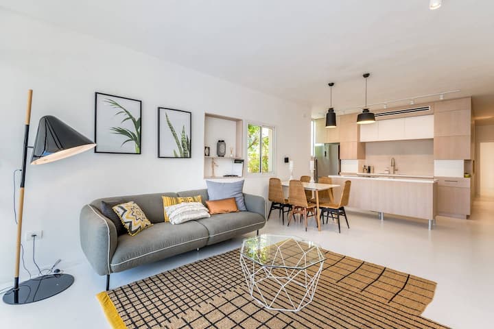 Trust Inn Wood All Over - Tel Aviv-Yafo