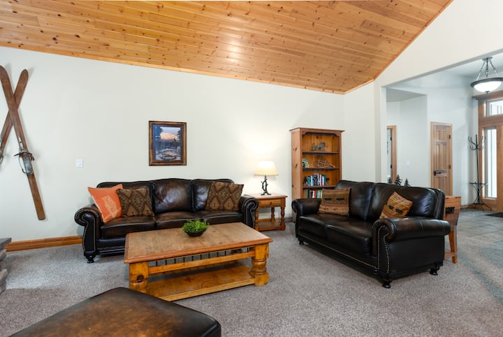 Timb03-single Level Home, Ping Pong & Foosball, - Sunriver, OR