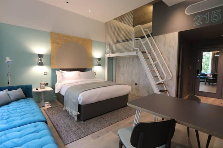 Master Loft For A Family Or Couples - Southampton