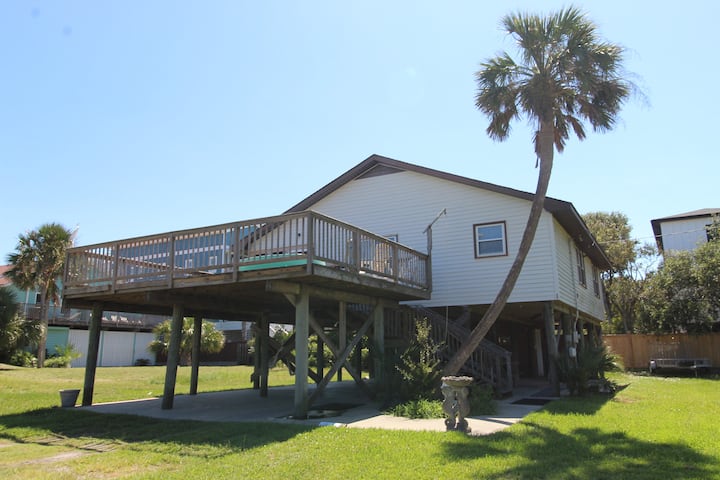 Rustic Beach Cabin - G.o.s Getaway - Folly Beach, SC