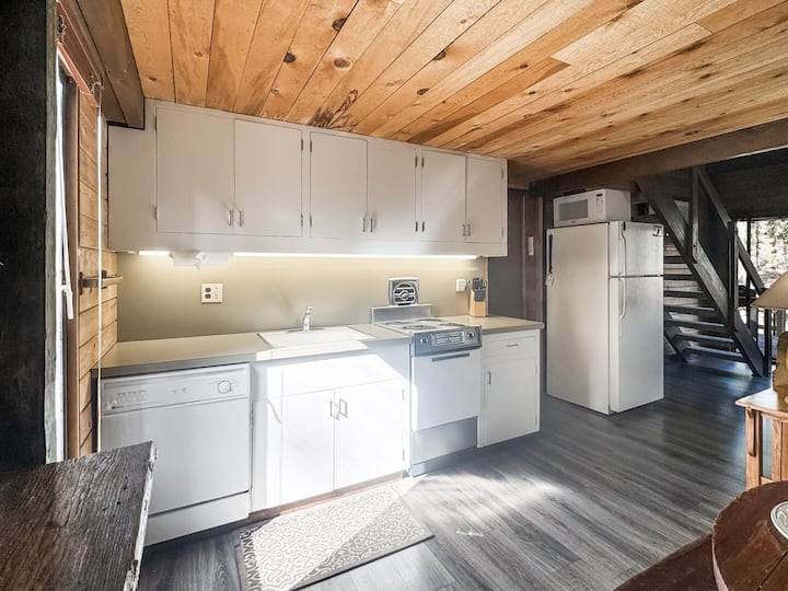 Cluster Cabin 13 - Sharc! Rustic Cabin, River. - Sunriver, OR
